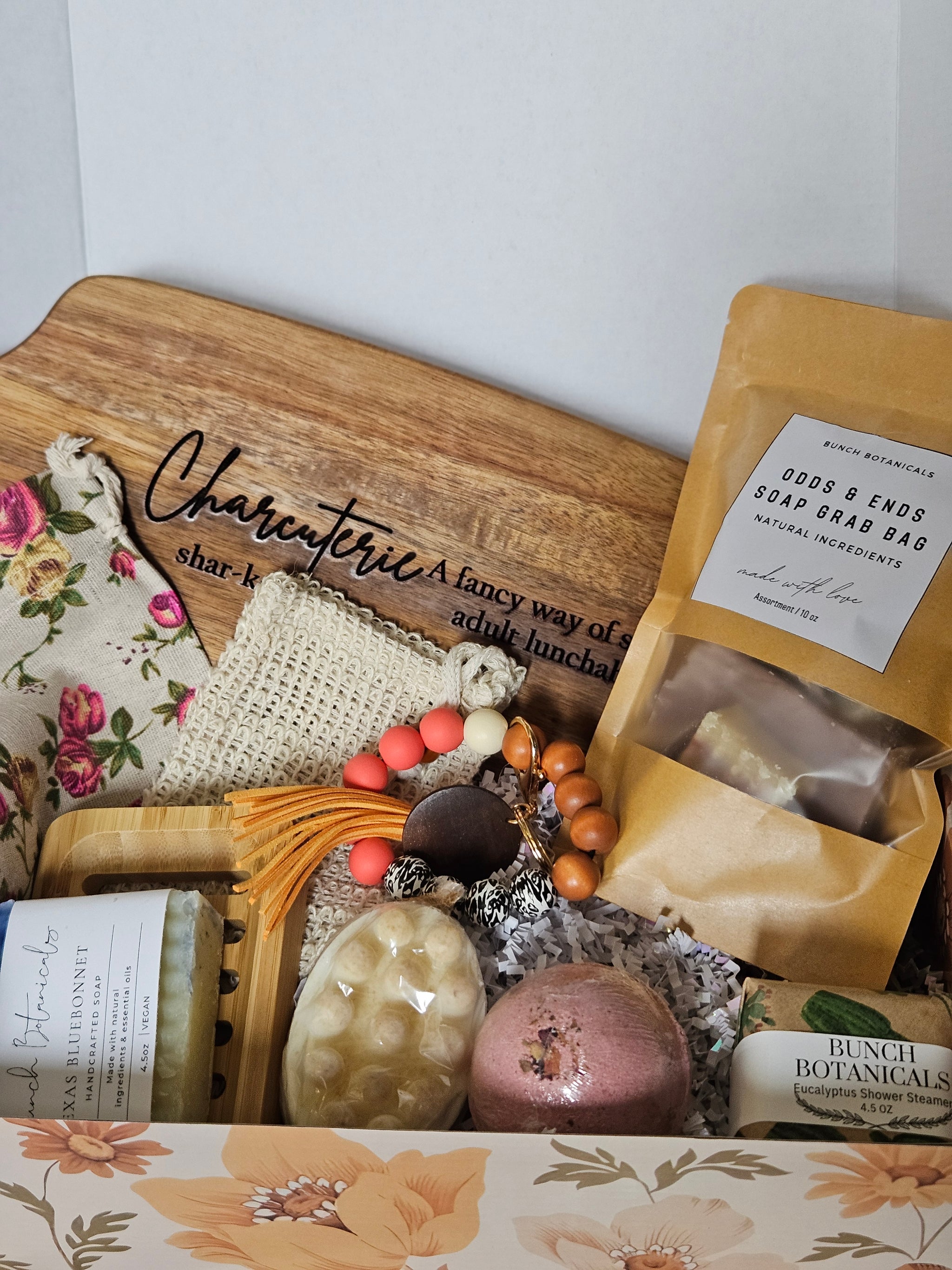 The Local Artisan- Gifts, Engraving, Vinyl